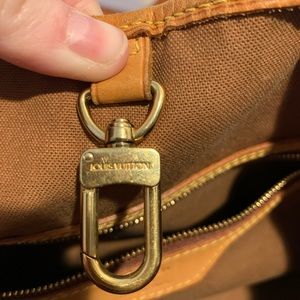 Louis Vuitton | Bags | Authentic Louis Vuitton Monogram | Poshmark